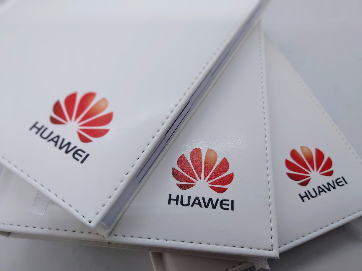 Huawei - kalendáře a diáře | PRINT PRODUKCE PRAHA s.r.o.